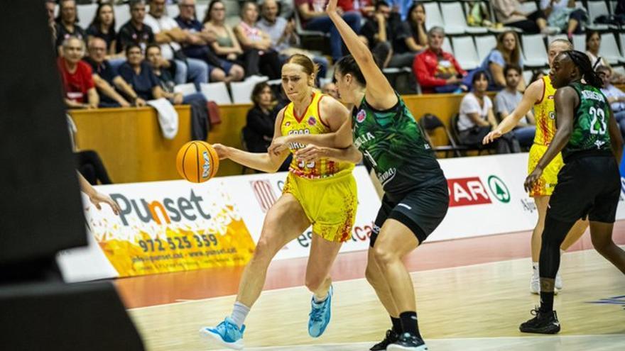 NK Universitas Pécs - Spar Girona