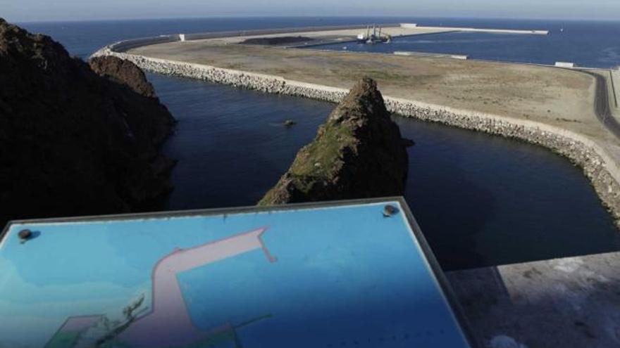 El Musel actualiza su plan estratégico para integrarse en los ...