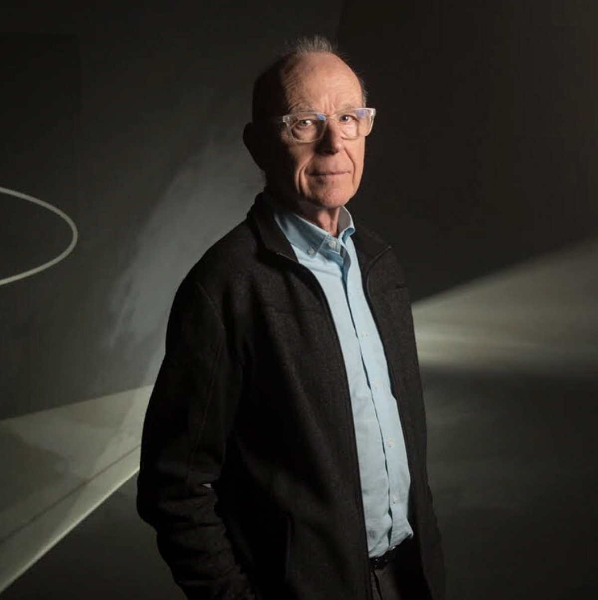 El gran Anthony McCall llega a Mieres