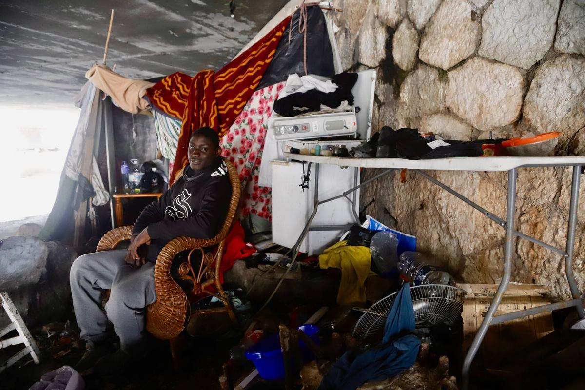 Mansour Konte, de héroe de la DANA a vivir bajo un puente en Málaga ...