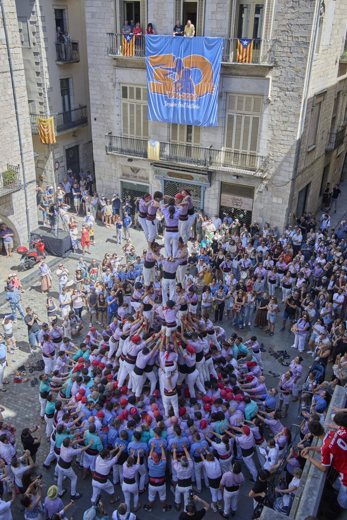 Les imatges de la jornada castellera per celebrar els 30 anys dels ...
