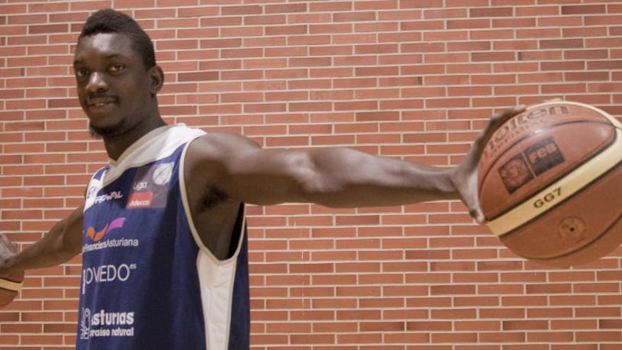 Cheick Conde, los puntos que necesita el HLA Alicante dentro de la zona