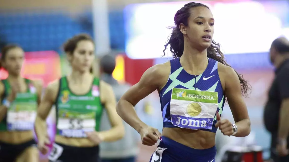 María Vicente en triple salto y Daniela García en 800 metros, campeonas ...