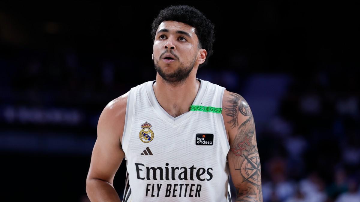 Izan Almansa abandonará el Real Madrid para jugar en la NCAA