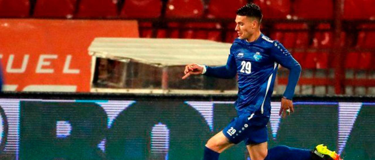 El Sporting se acerca a Uros Milovanovic