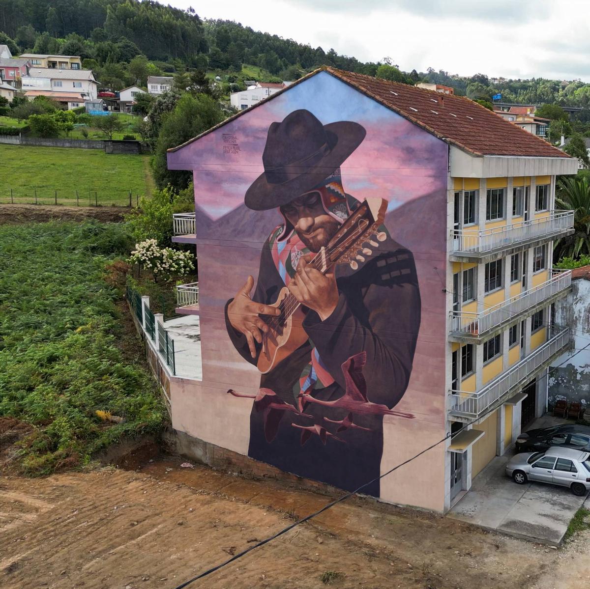 MEJOR MURAL DEL MUNDO | Ni en Ordes ni en Lugo: así es el mural gallego ...