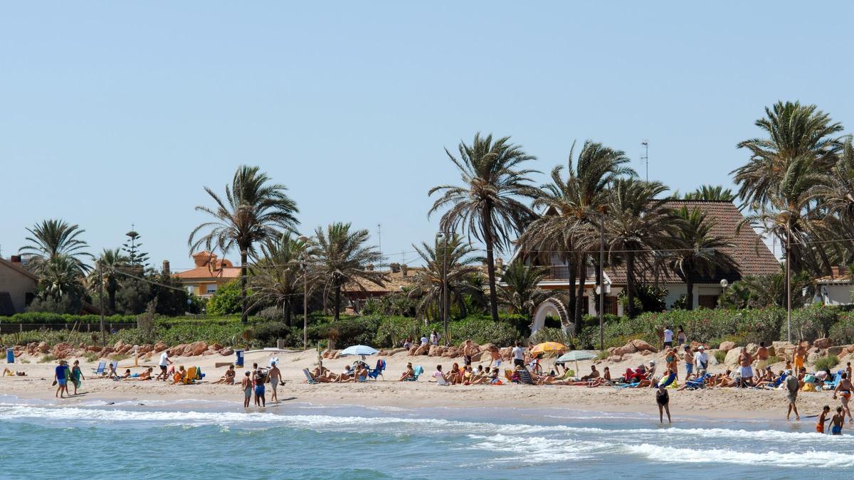 El Puig avanza en la repavimentación de su paseo marítimo