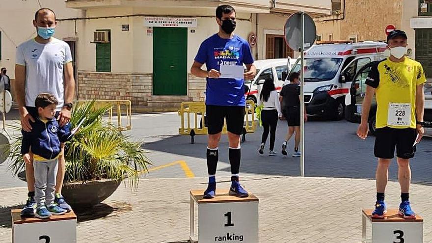 Pedro Olmo e Irene Portillo vuelan en el Quart de Marató de María de la ...