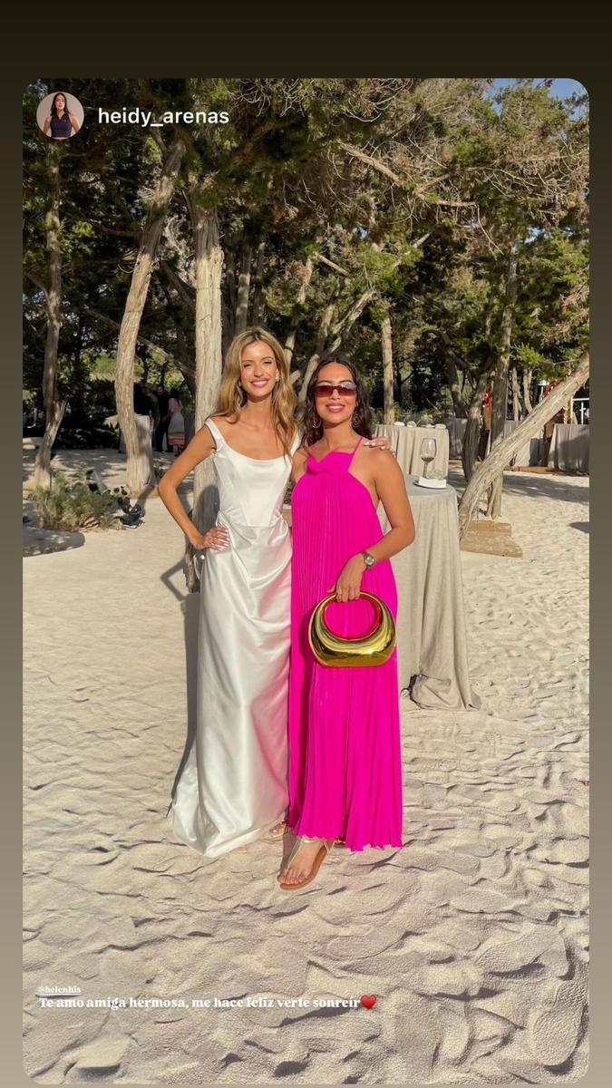 EN FOTOS: La boda en la que Vicky Martín se arrancó a cantar (con look ...