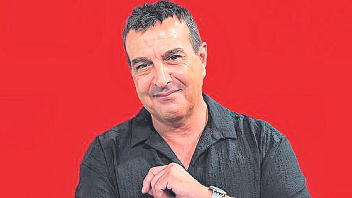 Toni Marín, periodista: "Abrir por primera vez un libro es como una ...