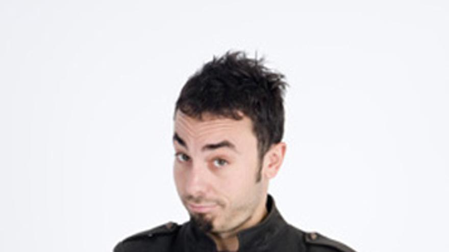 Danny Boy Rivera abre el ciclo de monólogos de humor de Baiona - Faro ...