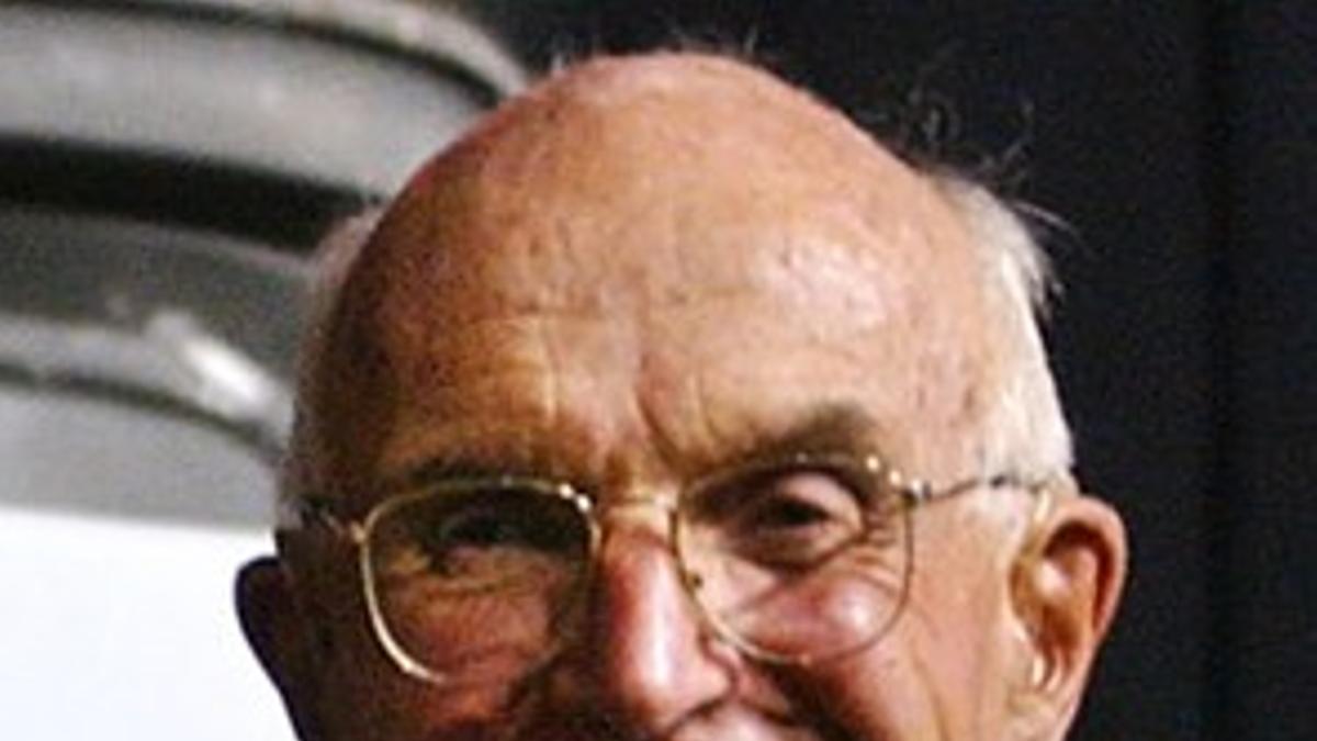 Muere Joseph Murray, Nobel por trasplantar un riñón