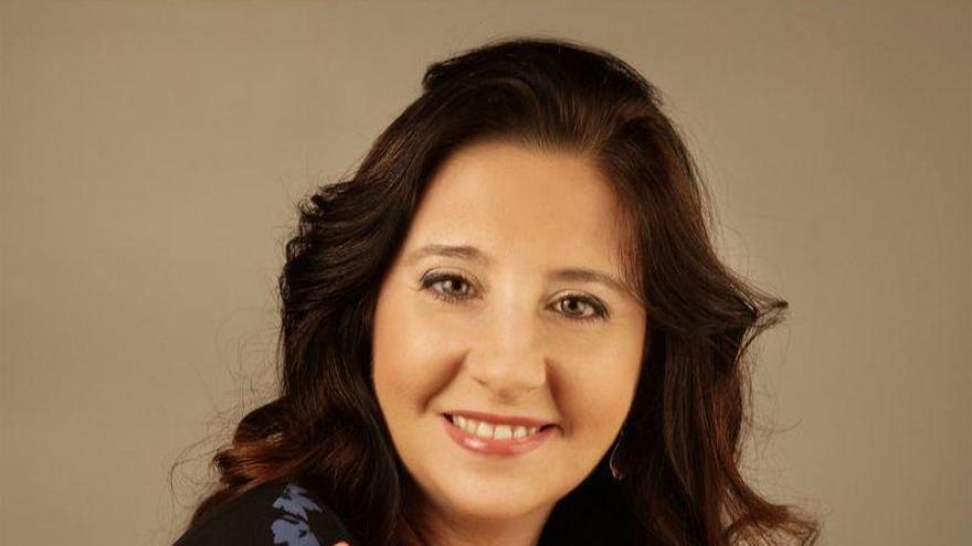 Ana Gil presenta su primera novela, 'Toca mi ventana', en 'Leer, pensar, imaginar'