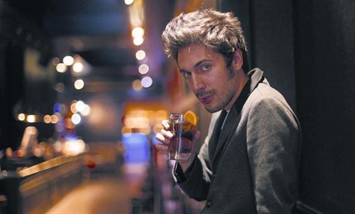 El nuevo 'chico Martini' es adicto a la poesía - El Periódico