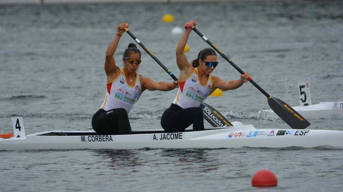Antía Jácome vuela hacia París - Faro de Vigo