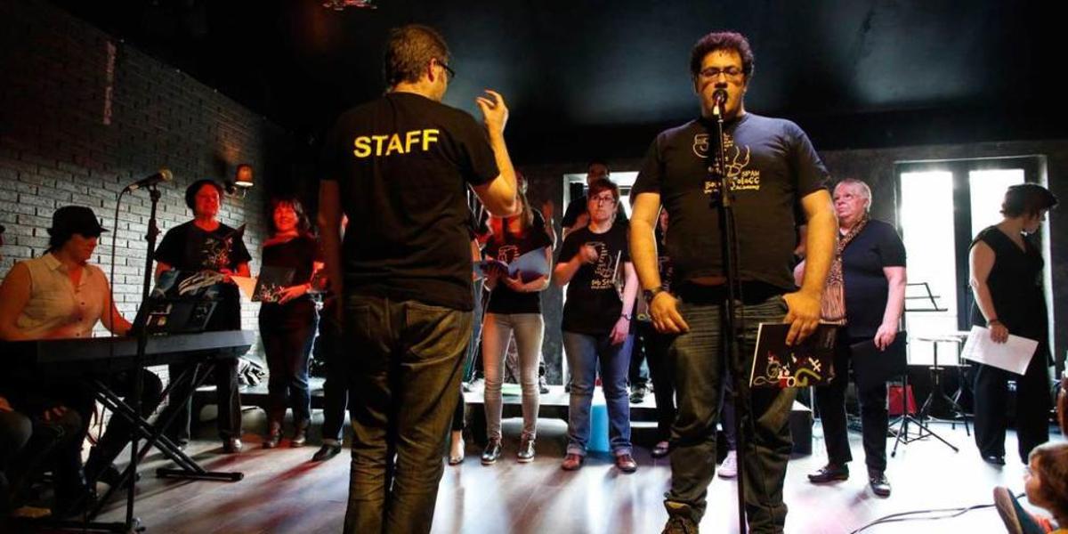 Bob Stoloff despide el curso en Avilés con un concierto