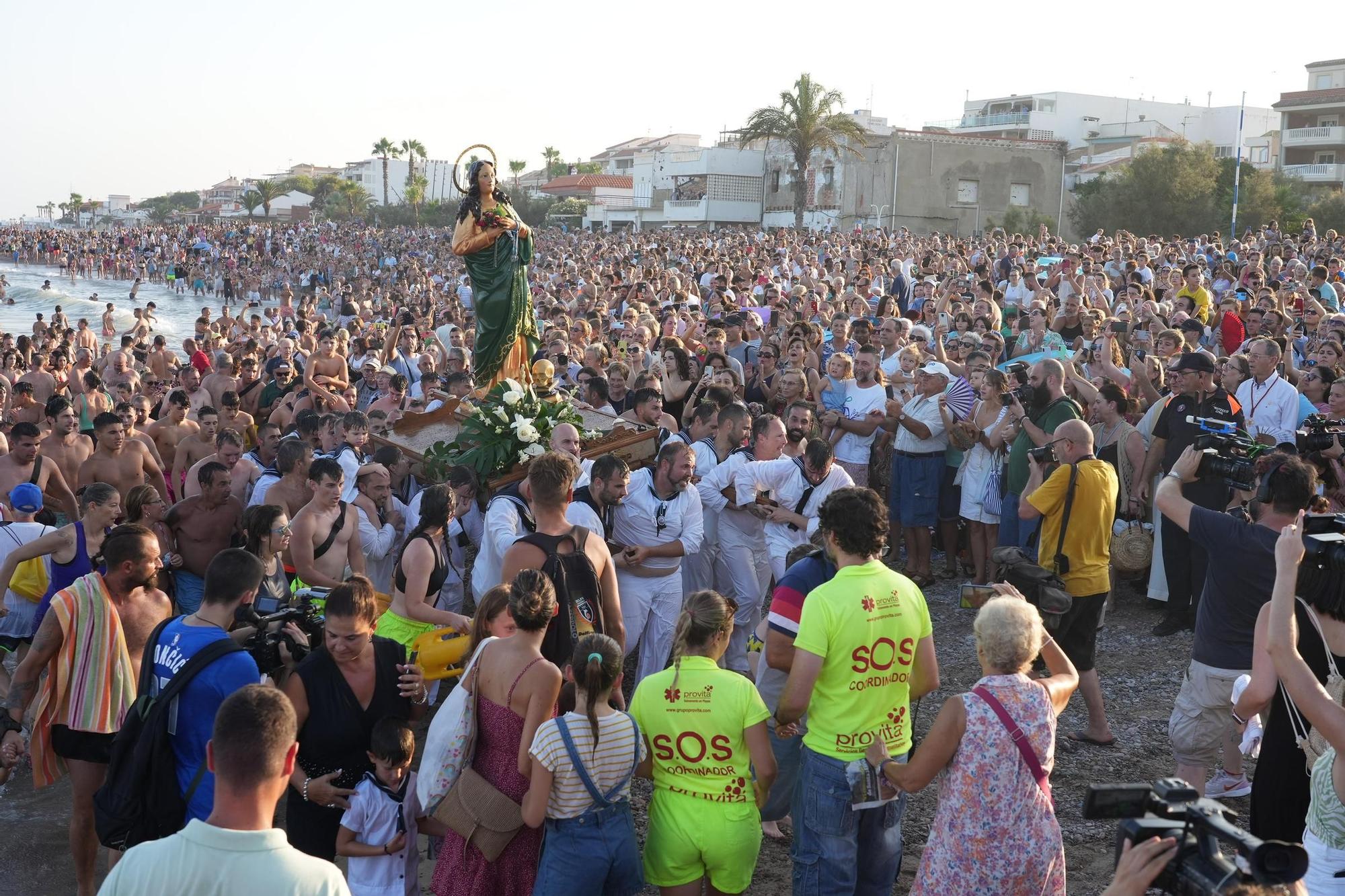 Todas las fotos del desembarco de la patrona de Moncofa, Santa María ...