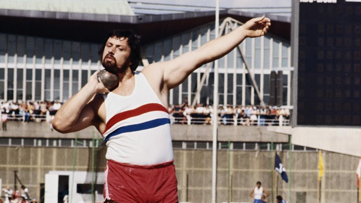 Atletismo | Muere Geoff Capes, el 'hombre más fuerte del mundo' y su ...