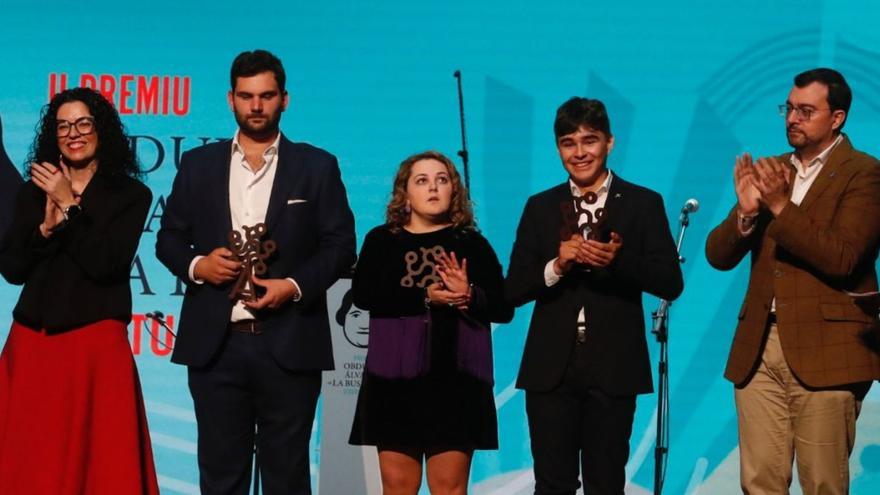 Alicia Villanueva y Esteban Verdeja, reyes de la asturianada en Gijón