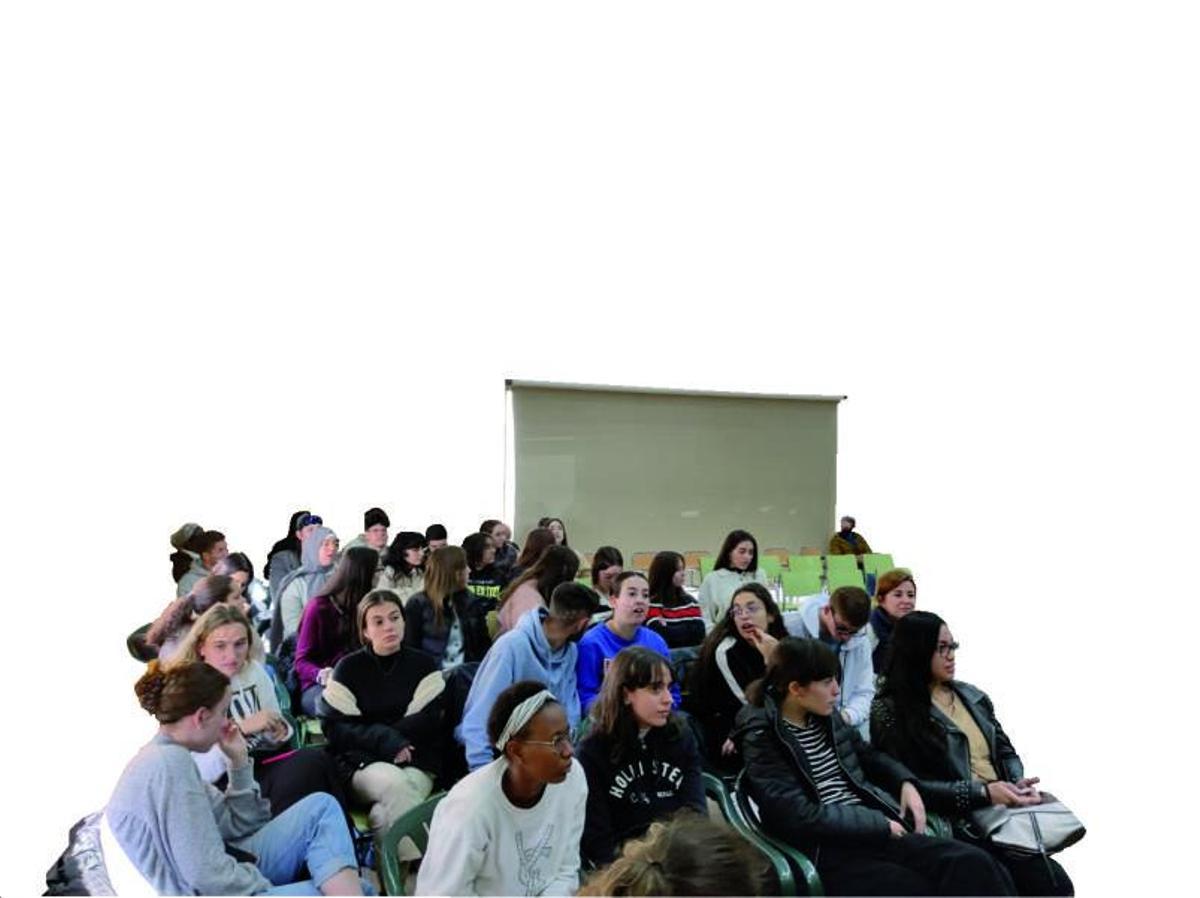 Un simulador de realitat virtual a classe - Levante-EMV