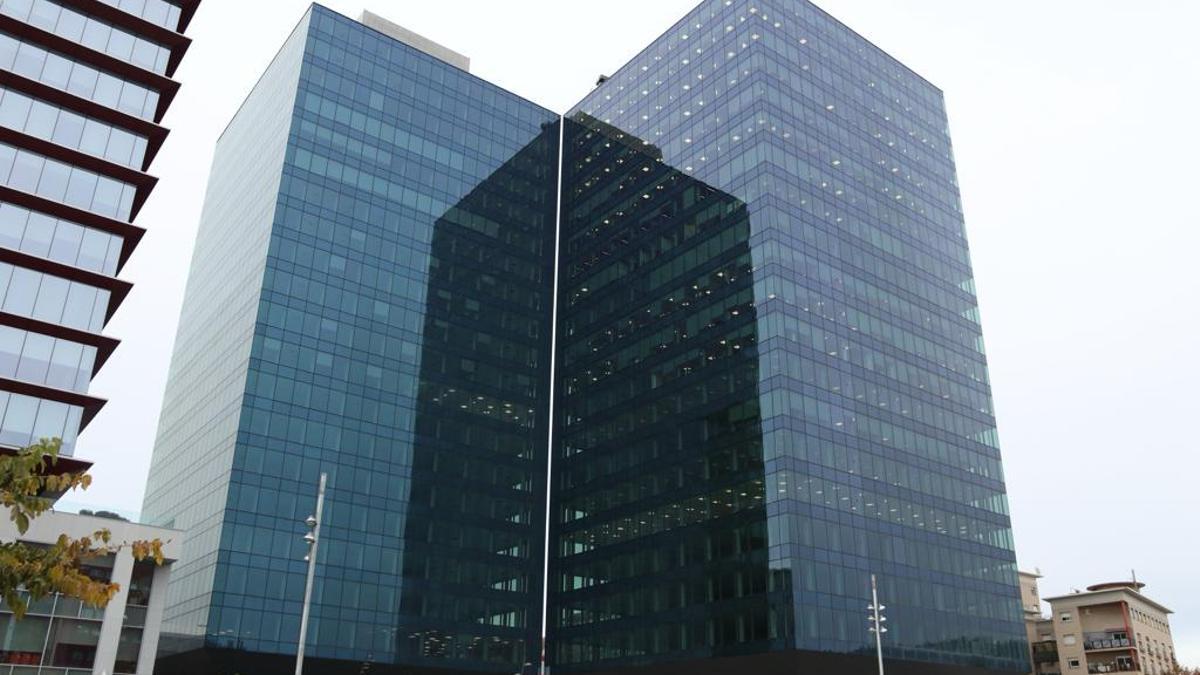 Iberdrola alquila a la Agència de Resídus tres plantas en la Torre Ponent en Barcelona