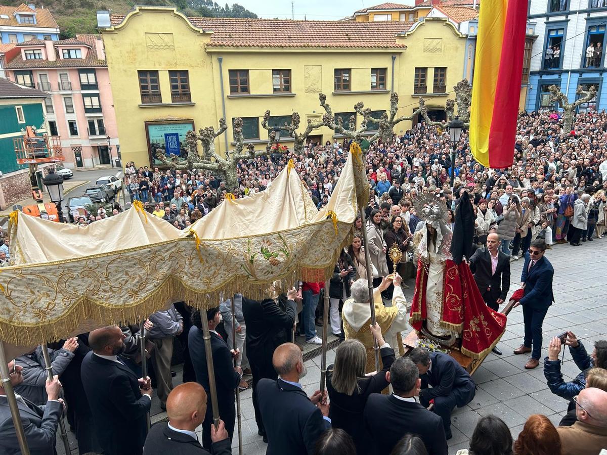 La Procesión del Encuentro de Candás, en imágenes