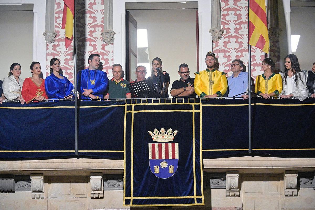 FIESTAS: Crevillent se sumerge en sus fiestas con el disparo del ...