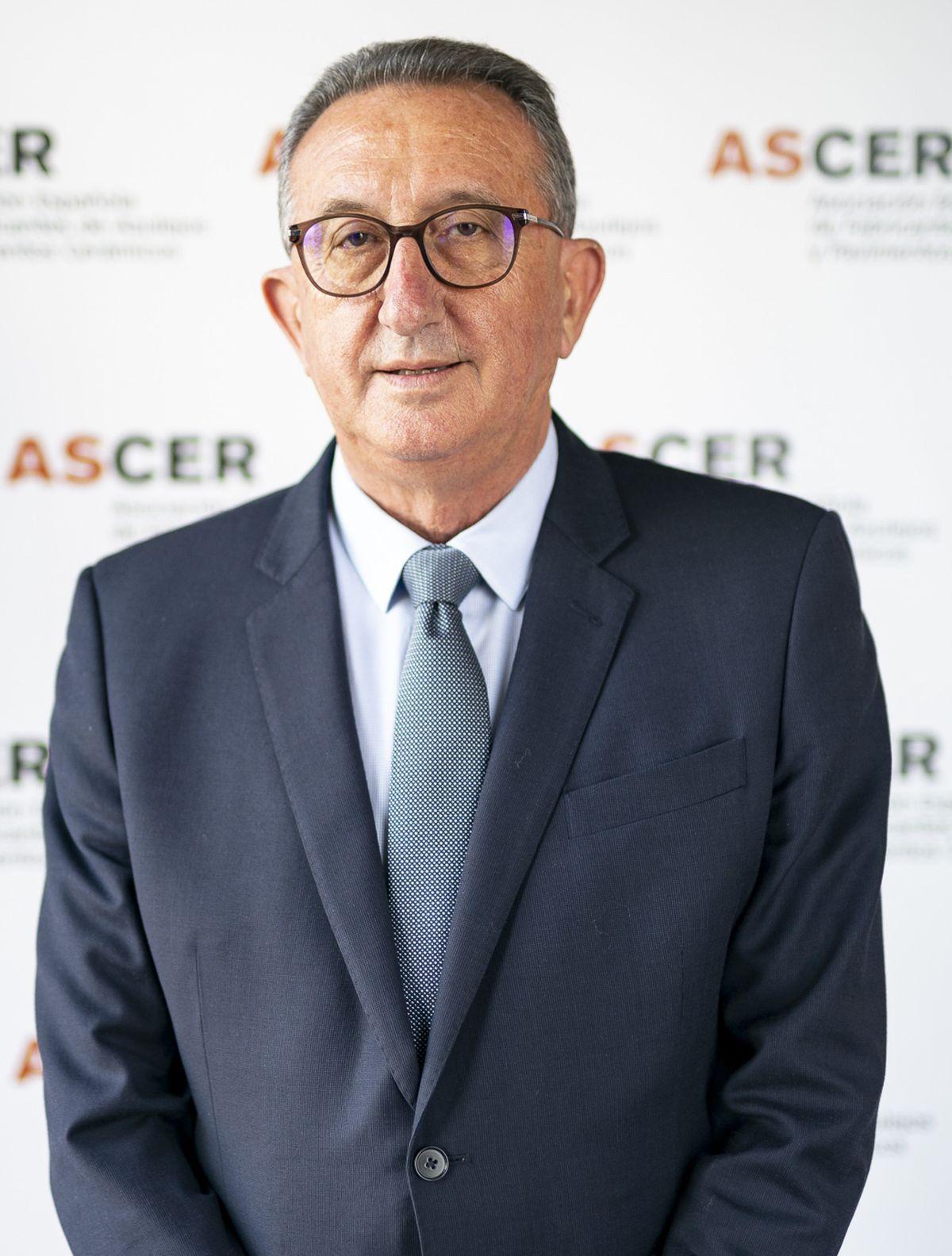 L'empresari Manuel Rubert i l'investigador Miguel Carda, Premis Poble ...