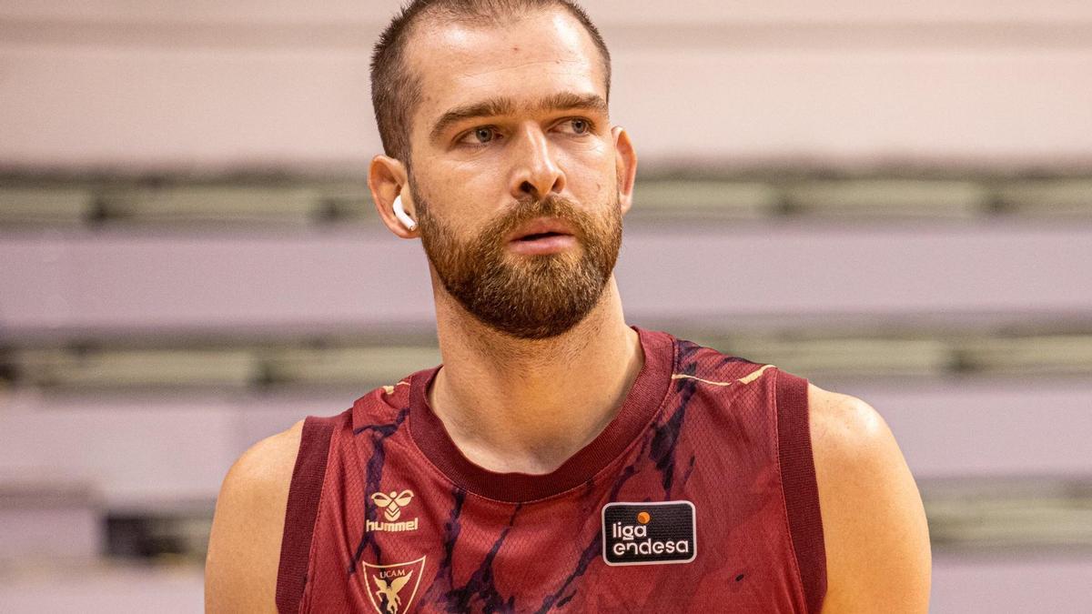 Nemanja Radovic, baja en el UCAM Murcia para visitar al Baskonia - La ...