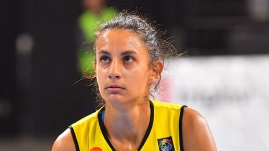 Stojanovska, debut con triunfo y 16 puntos con el Maristas