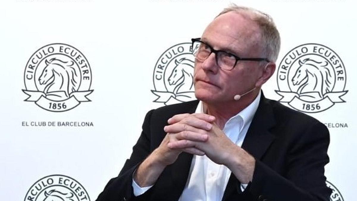 El nobel David Card prevé que la IA haga más productivos a los ...