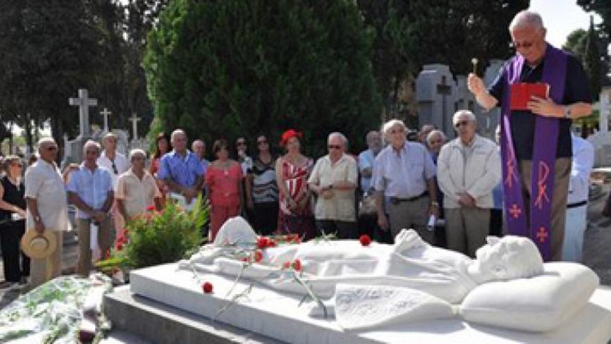 Rinden homenaje a Manolete en el aniversario de su muerte