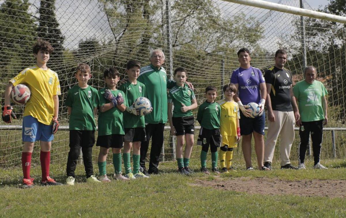 UN HISTÓRICO DEL FÚTBOL ASTURIANO | Tiene 91 años y sigue en activo ...