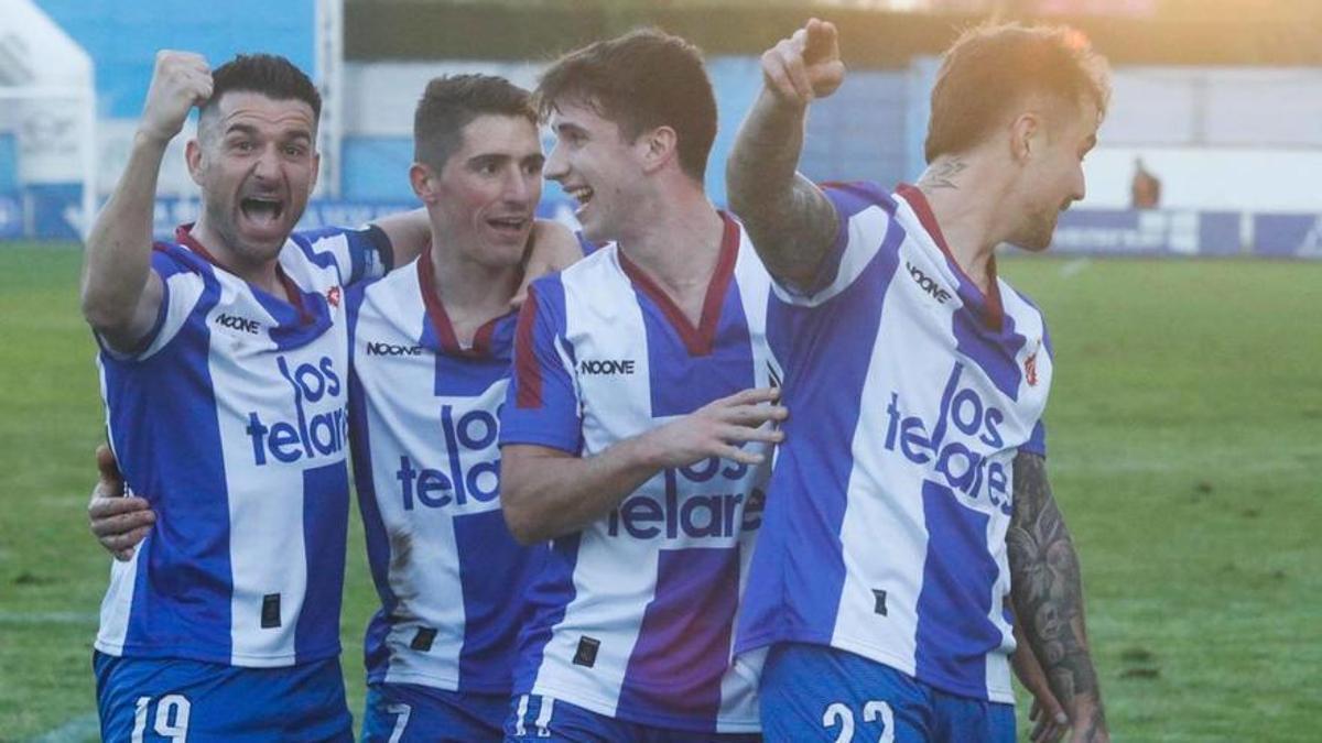 El Avilés busca consuelo en casa