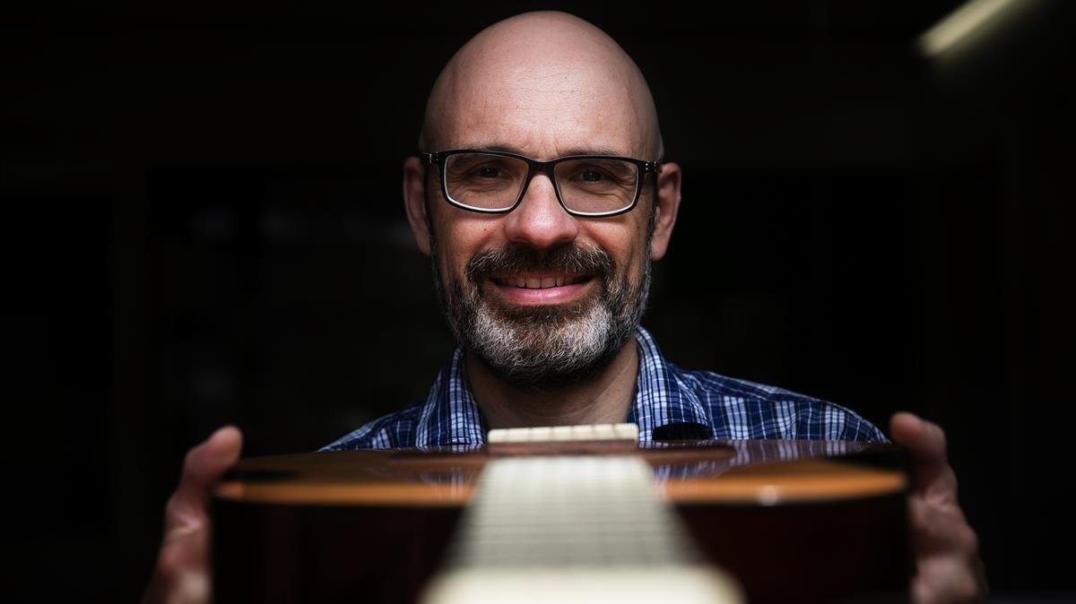 Jordi Umbert: "Guarda una estona per a la música i et sentiràs millor"