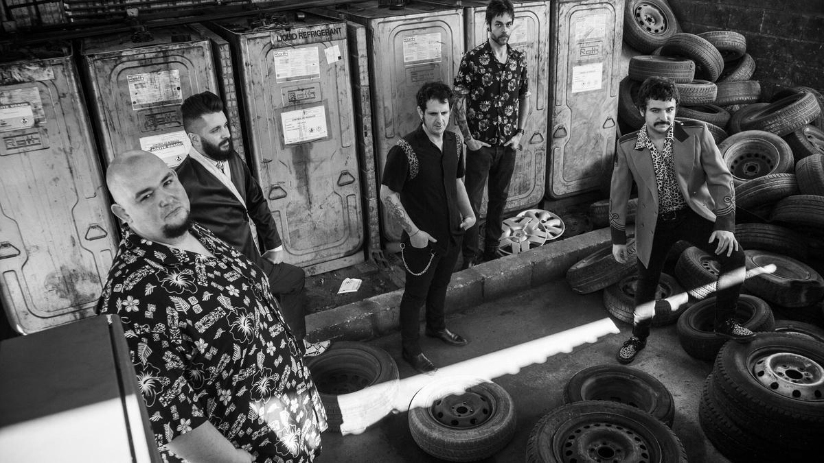 A Contra Blues: 18 años capturando al público "vis a vis, bolo a bolo ...