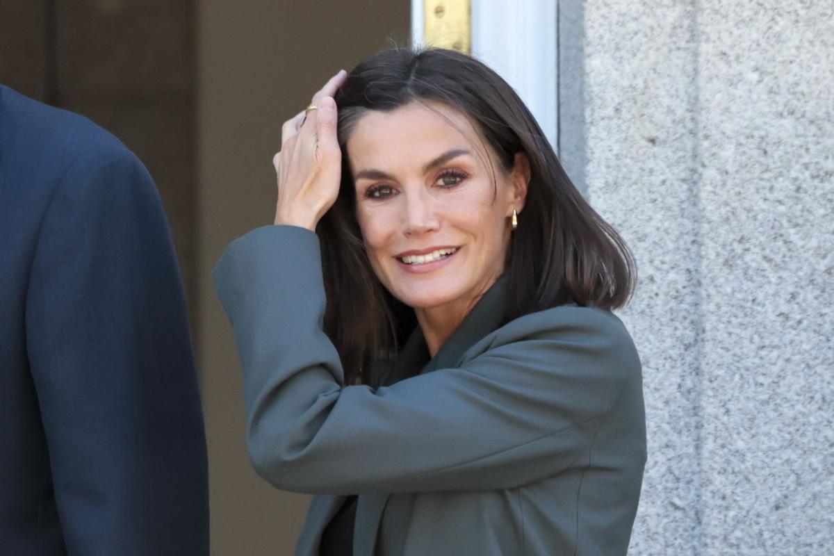 LETIZIA CORTE BOB | La Reina vuelve al look con el que se dio a conocer ...