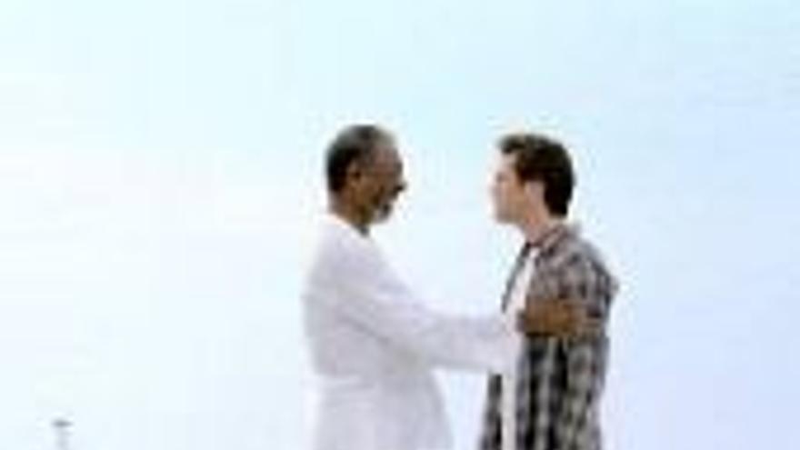 Jim Carrey es Dios durante 24 horas en su última película