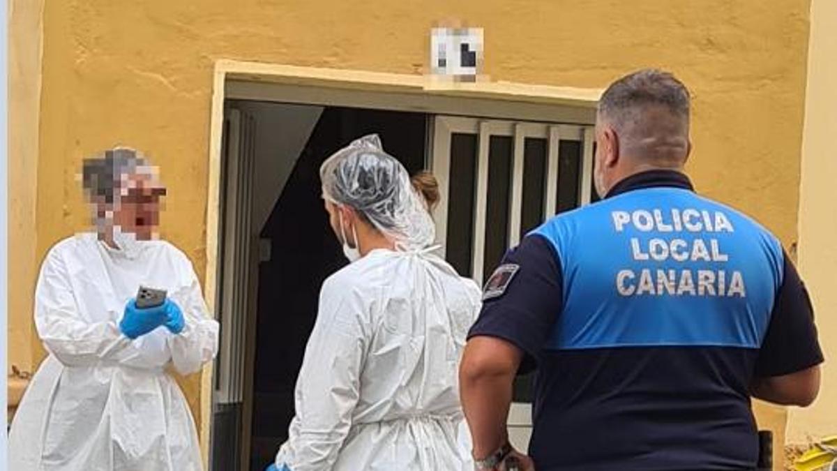 CADÁVER CANARIAS: Hallan el cuerpo de una mujer muerta desde hace una semana en su casa de Las ...