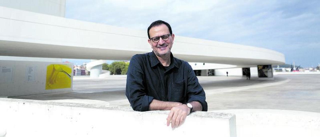 El Arbi El Harti: "La función del arte es tensar la realidad, no ser ...