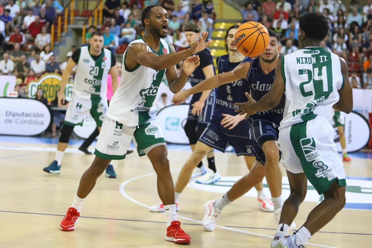 Un Coto Córdoba en racha quiere crecer frente al Ponferrada