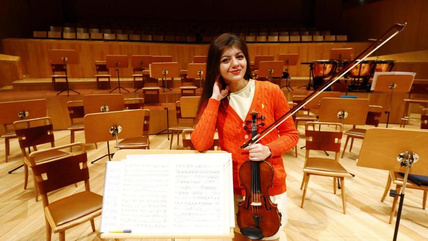 Alexandra Tirsu (violinista que actúa en Zaragoza): "La sala Mozart se ...