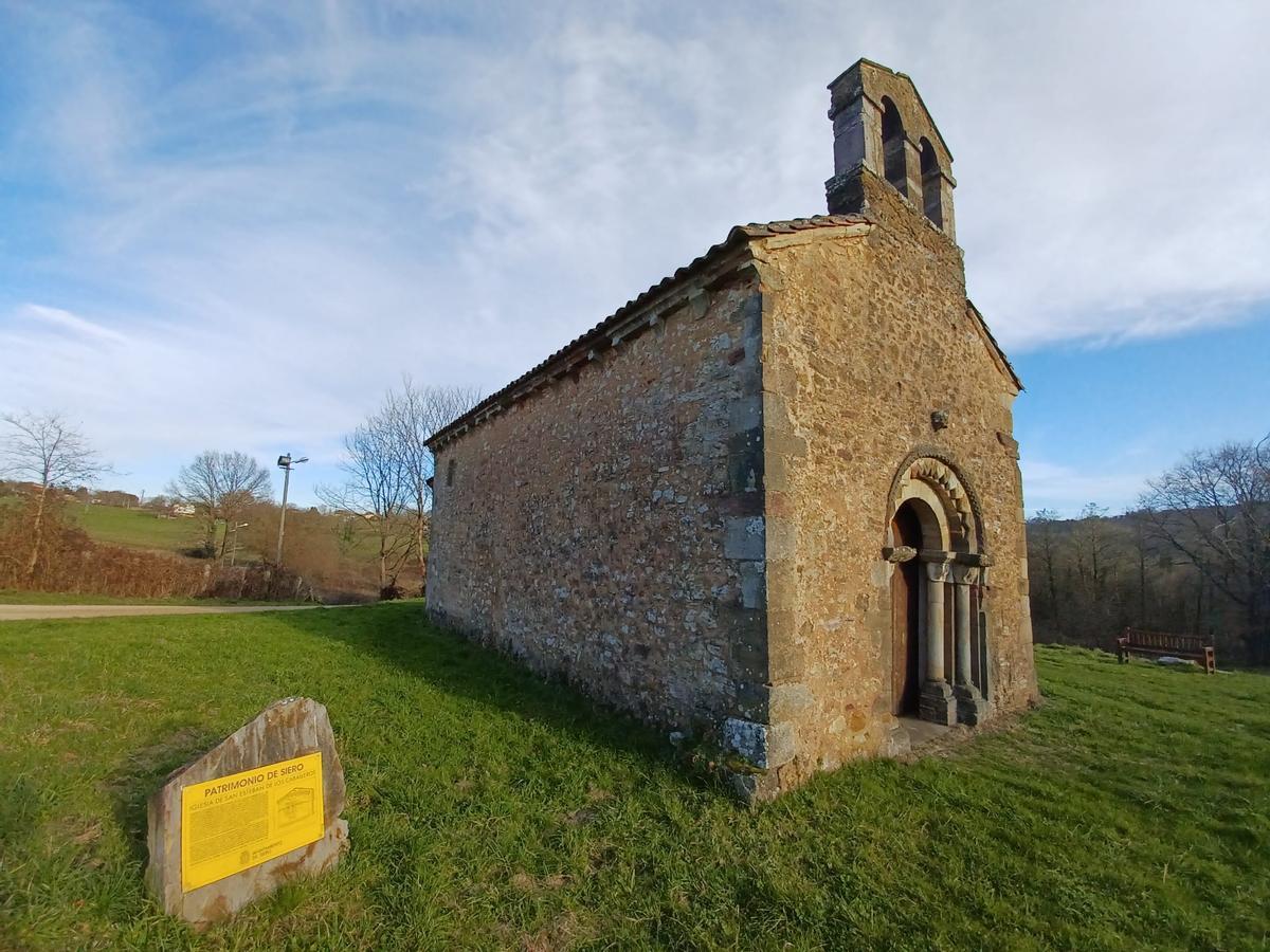 De ruta por Aramil: así es el paseo circular en torno al templo del siglo XII y al gran palacio ...