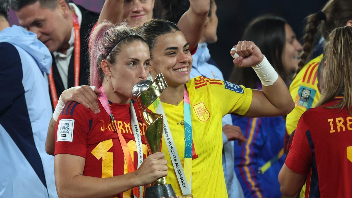 SELECCIÓN FEMENINA FÚTBOL: ¿Quién es Misa, la portera de la Selección ...