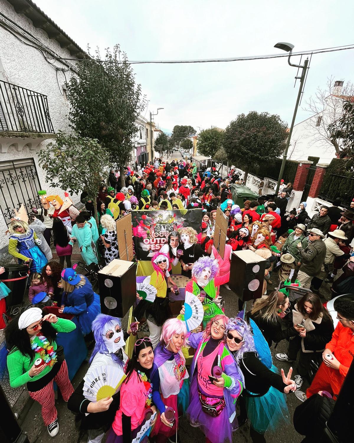 Fiesta y tradición inundan las calles de Épila para celebrar su popular ...