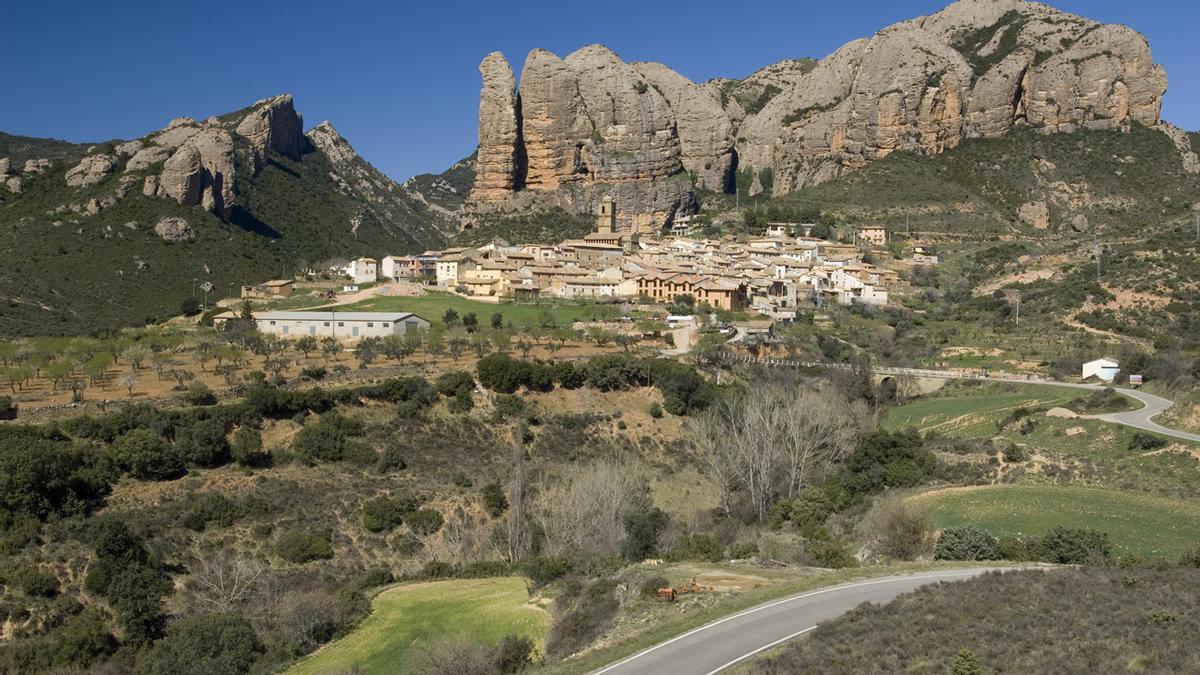 El pequeño pueblo de Aragón que permanece escondido en el prepirineo ...