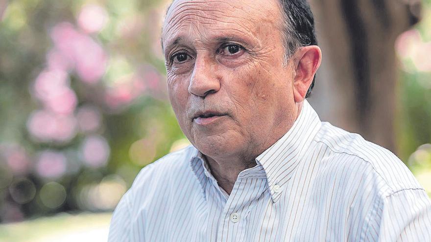 Gabriel Bibiloni: «La única lengua impuesta en Mallorca es el ...