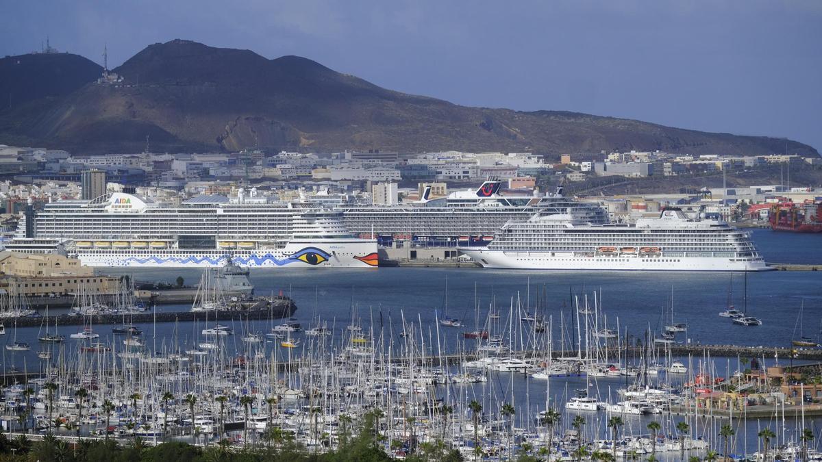 CRUCEROS | PUERTO DE LAS PALMAS: TUI marca el inicio de la temporada alta con el estreno de su ...