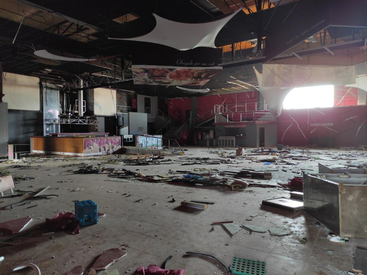 FOTOS | Así está la discoteca Pirámide de Cabanes 20 años después de su ...