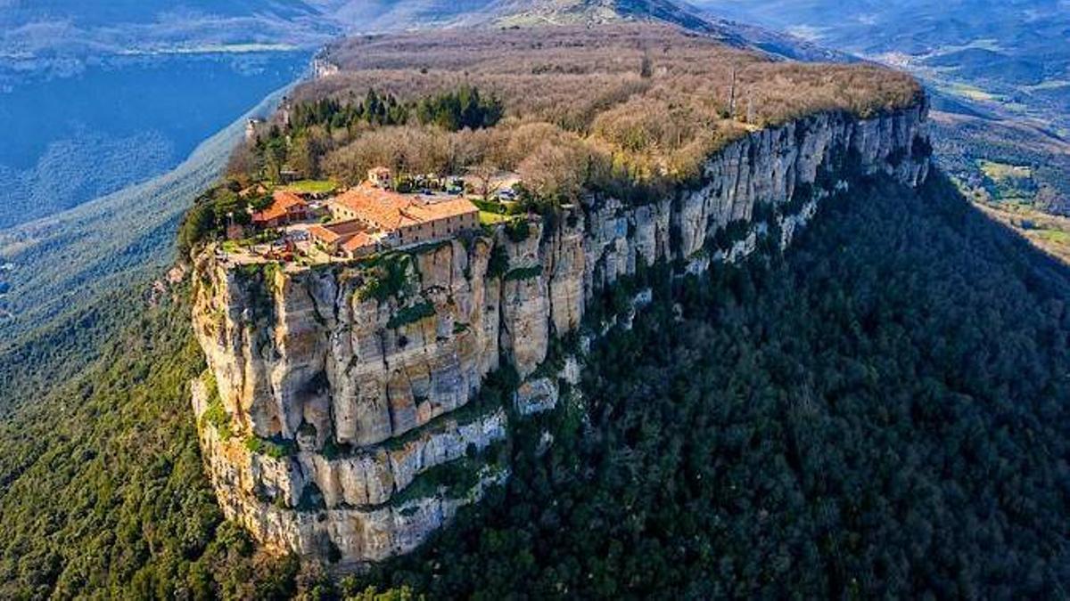 Aturen la recerca de l'home desaparegut a Susqueda